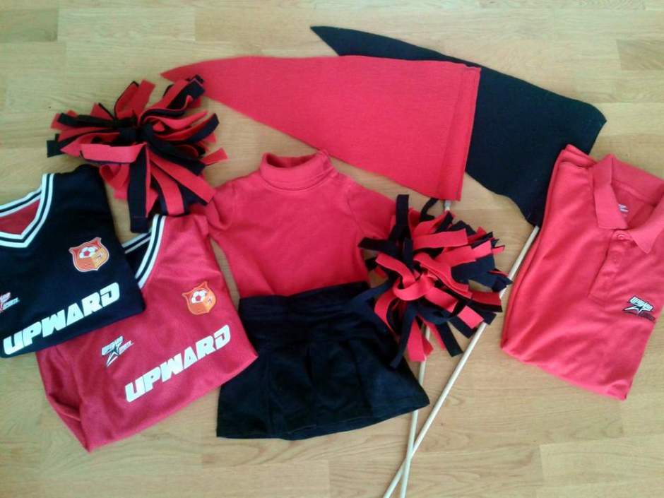 DIY Cheer Swag: Mini Cheerleader {and mom} Get Ready For Another Season ...