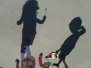 Tips On Taking Shadow Portraits {of your kids} | CampClem